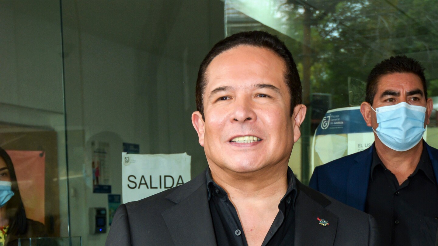 Gustavo Adolfo Infante Le Dijo Adiós A Sale El Sol Con Un Emotivo