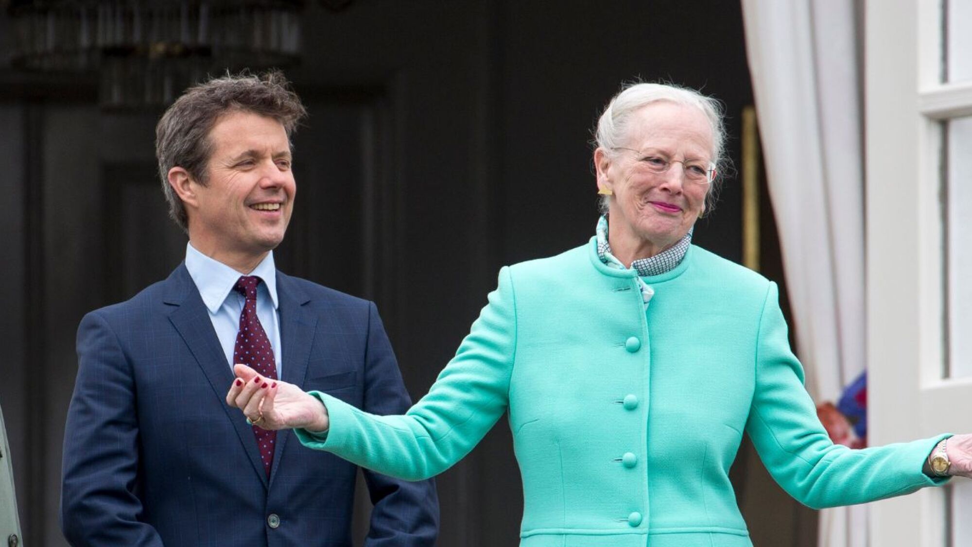 Los Detalles De La Abdicación De La Reina Margarita Y La Proclamación